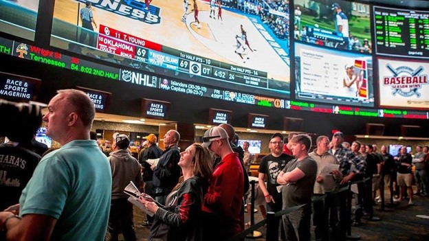 How Do Professional Sports Teams Make Money? | Roundhill Investments